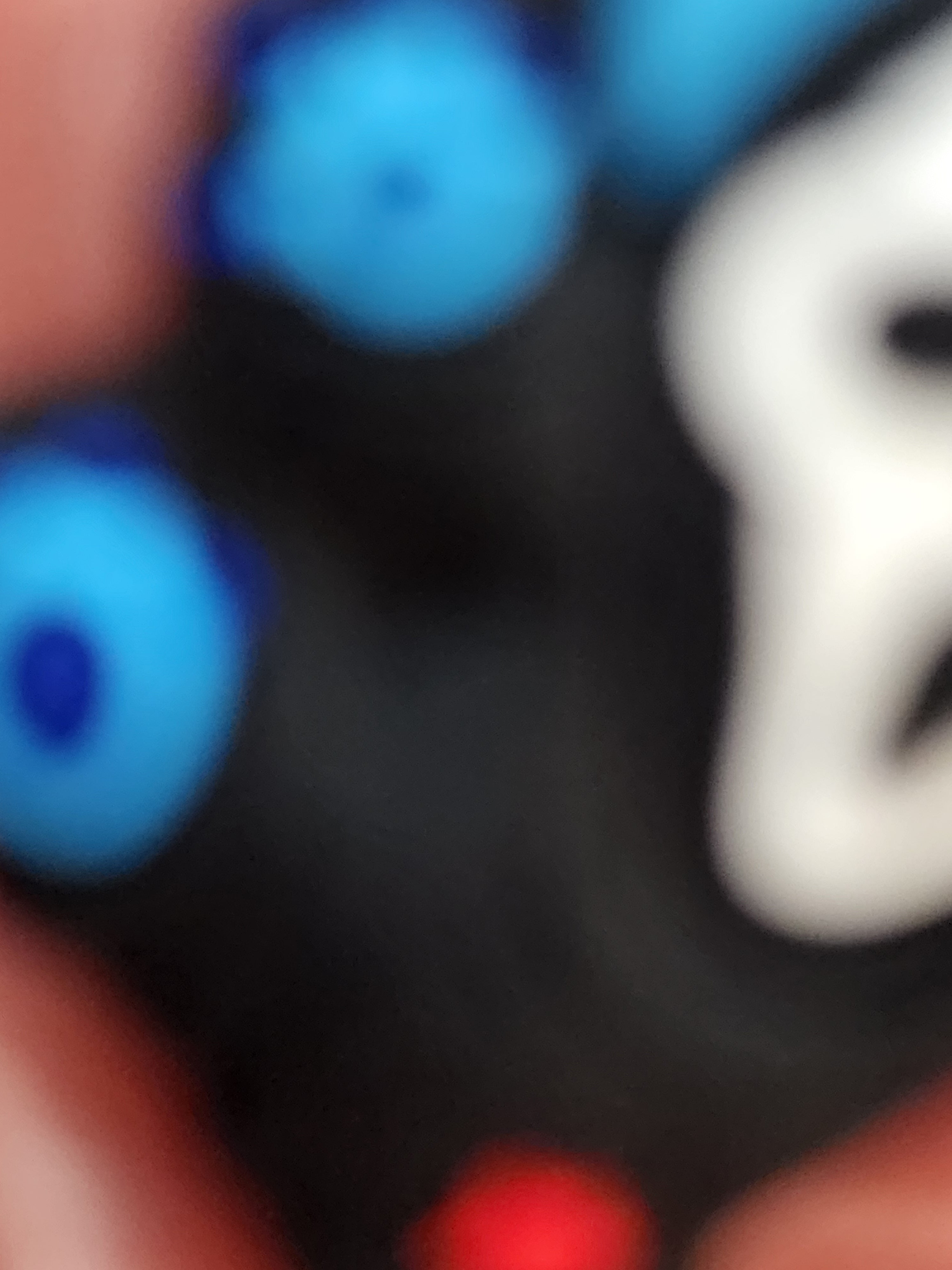 Screaming blue alien guy – Daisyland & Co