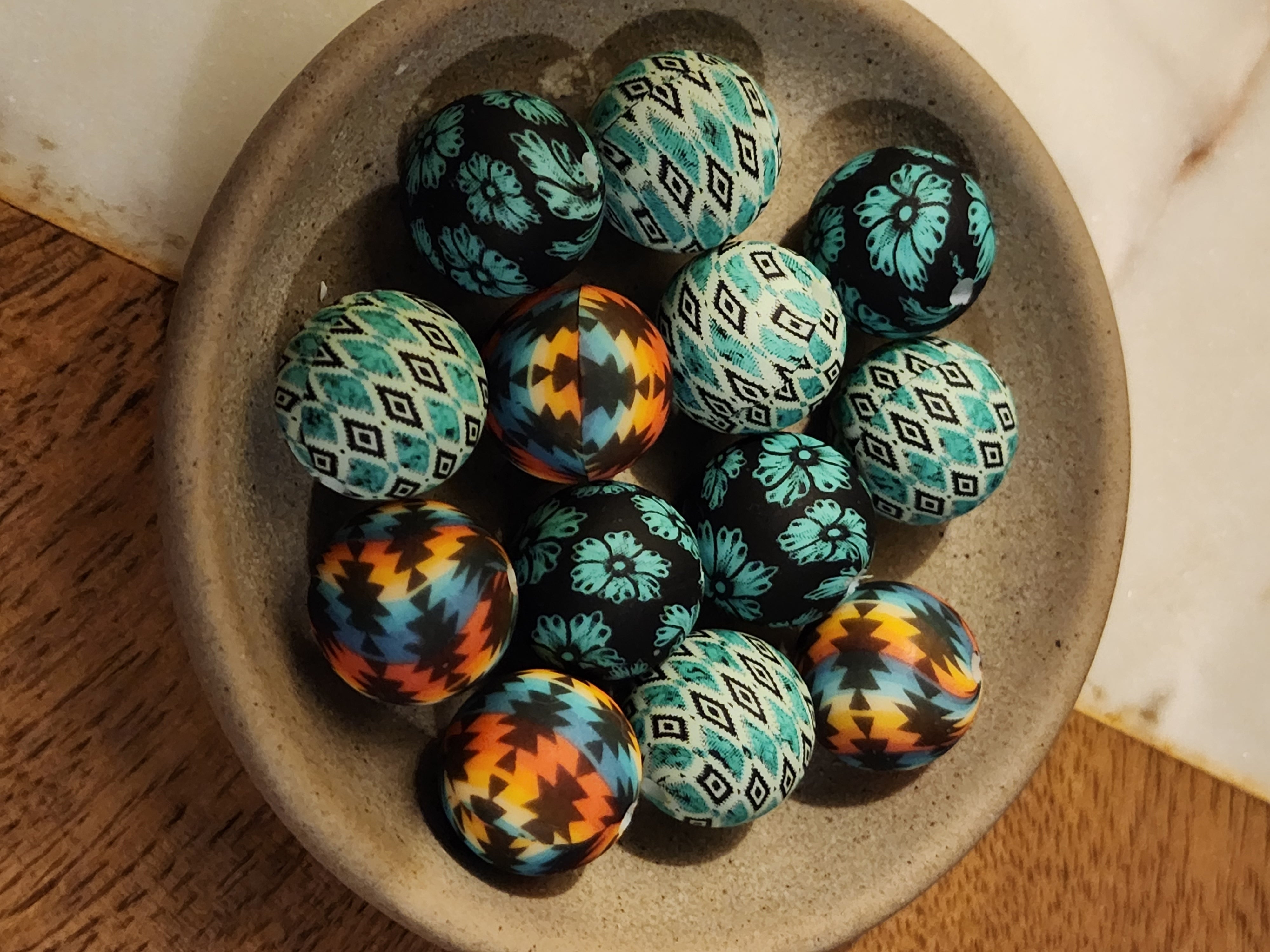 New aztec and turquoise leather silicone print beads 15m – Daisyland & Co